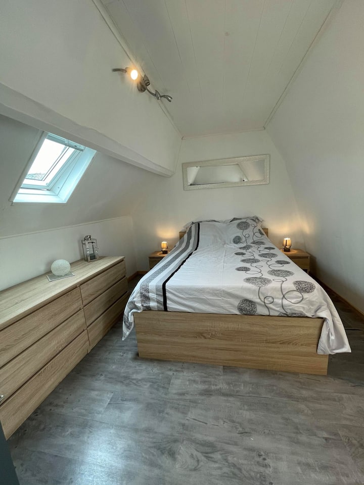 Appartement N°2, 1 Chambre, Parking Privé - Houplines