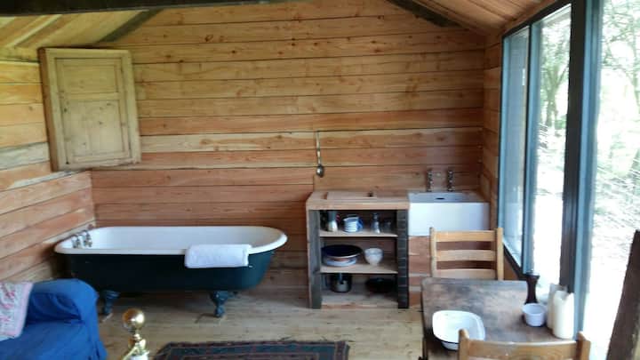 Shepherd's Cabin Amongst The Trees - Cotswolds