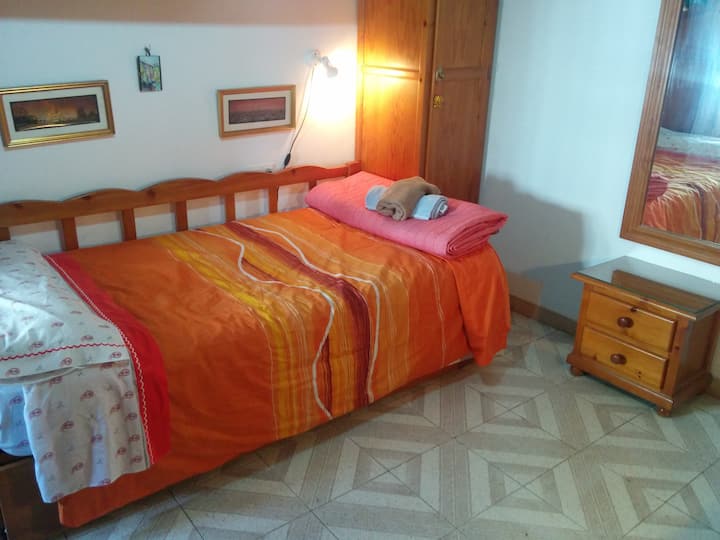 Habitacion Muy Bonita Con 1 O 2 Camas,centro Ronda - Ronda