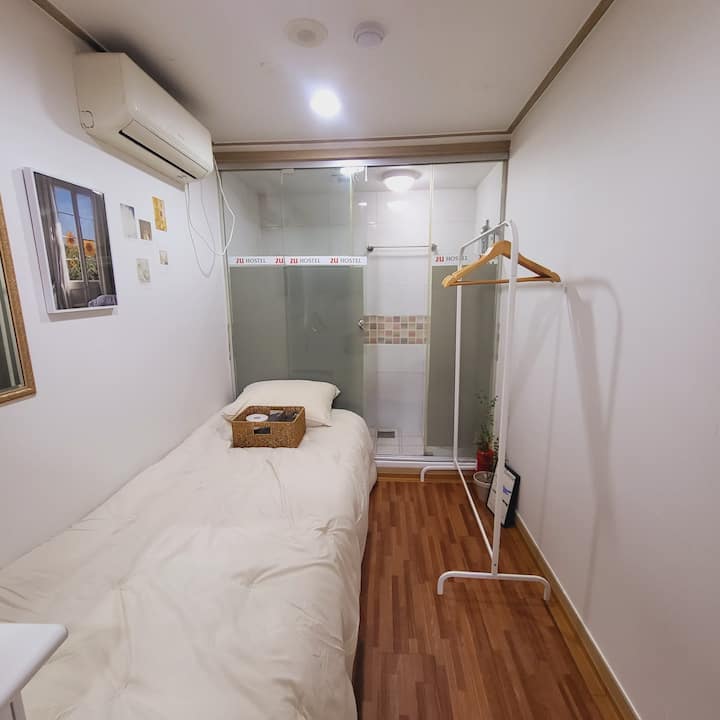 2u Room No.307(privateshowerroom. Insidewindow) - Seoul