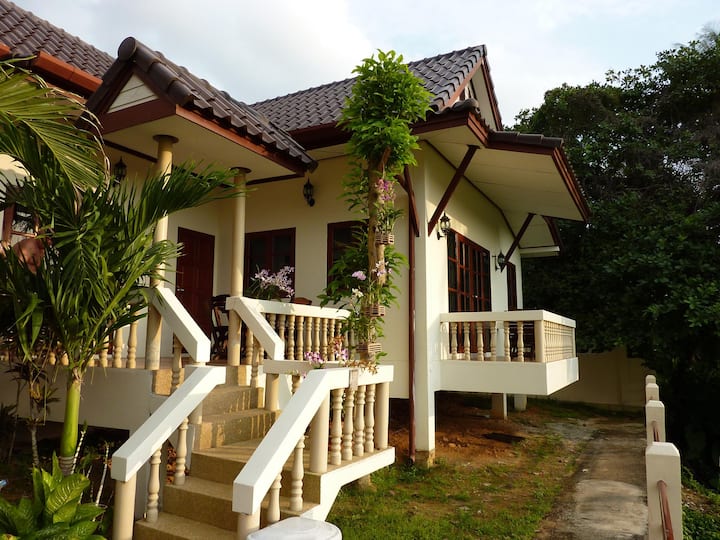 Beautiful 2 Br Villa In Karon Beach - Kata Beach