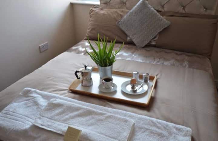 The Clifton 2 Bed Contractors Pad Wolverhampton - Wolverhampton