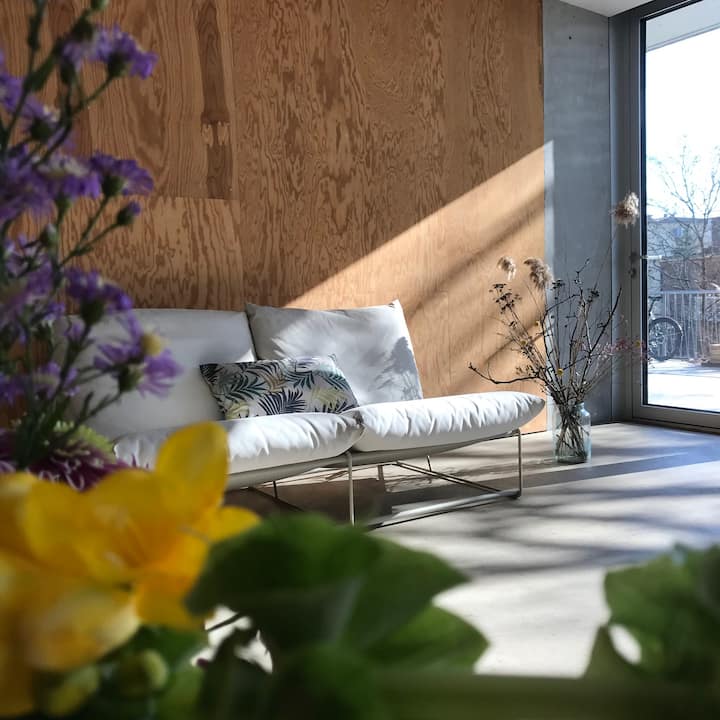 Brutalistischer Space Zum Wohlfühlen - Berlin