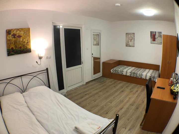 The Cat Lovers Room! Sleeps 3 - Burgas