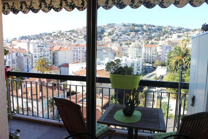 Beau F1  Lumineux Calme ,Belle Vue Avec Terasse - Niza