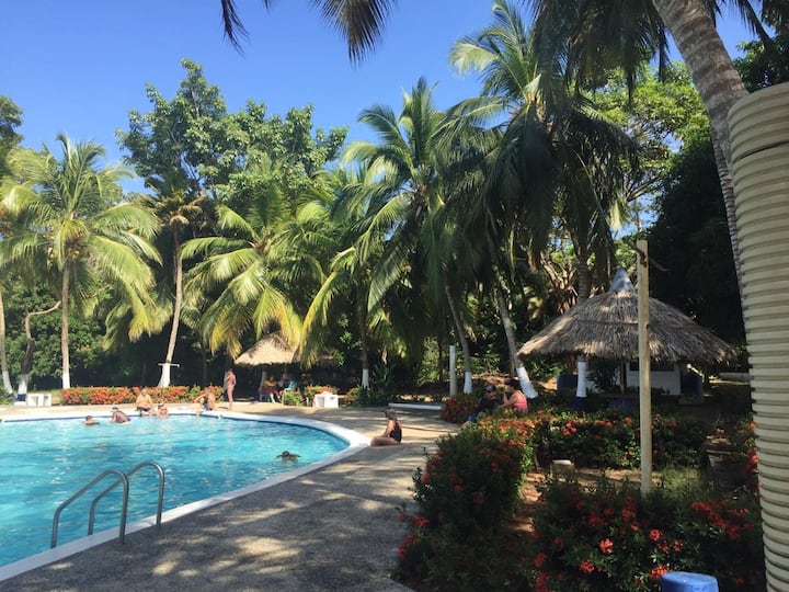 En Hermoso Conjunto Privado Con Playa Y Piscina - San Bernardo del Viento