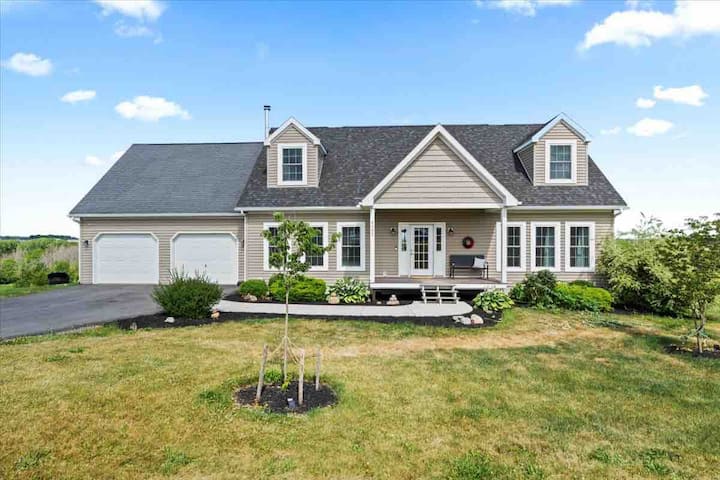 Clean And Peaceful House- Walking Trail, Near Town - Bloomfield, NY