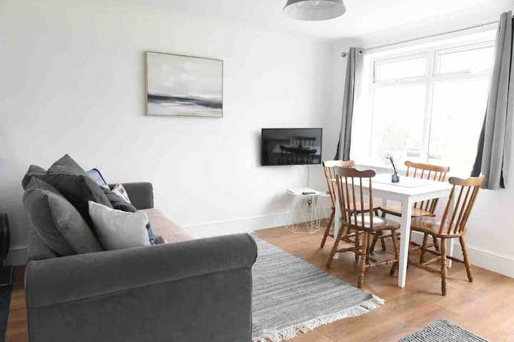 2 Bedroom Holiday Chalet Close To Beaches & Bude - Welcombe