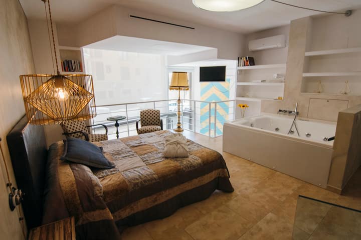 Apartamento Duplex Con Jacuzzi - Bot