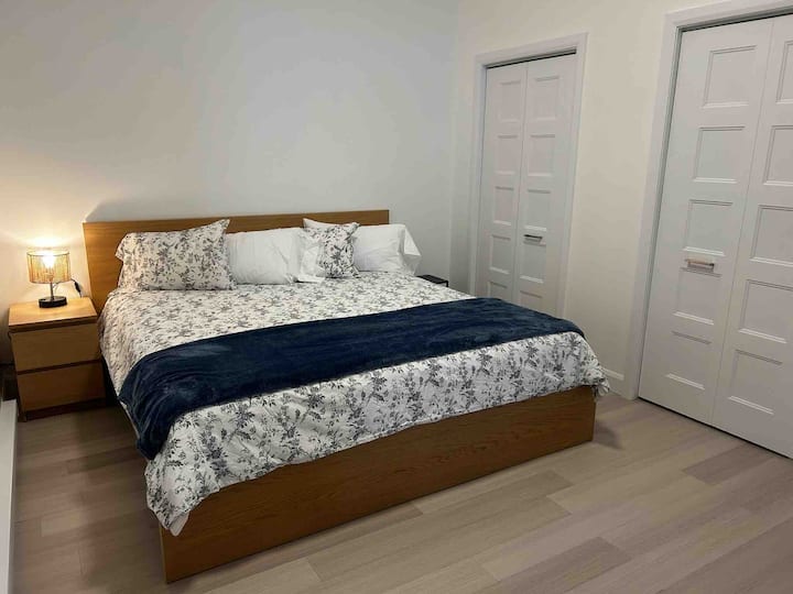 14 Min To Yqb Airport: Ev Charger +Fully Furnished - Québec, QC