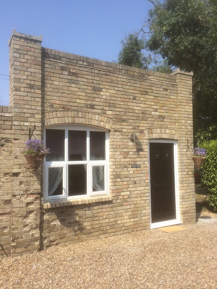 Beautiful 1 Bed Cottage Beccles Norfolk Broads - Beccles