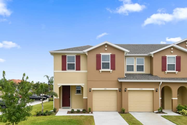 5140 Town Home Near Theme Parks, Outlets & Walmart - Lake Buena Vista, FL
