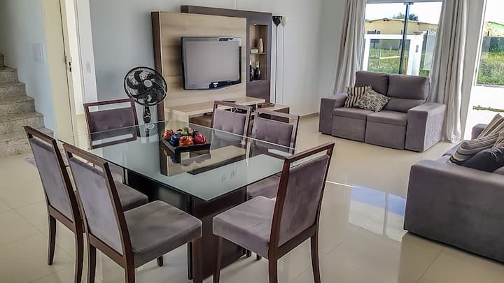 Sobrado 100m Mar, Piscina, Wifi, Tv Assinatura, Ar - Tramandaí