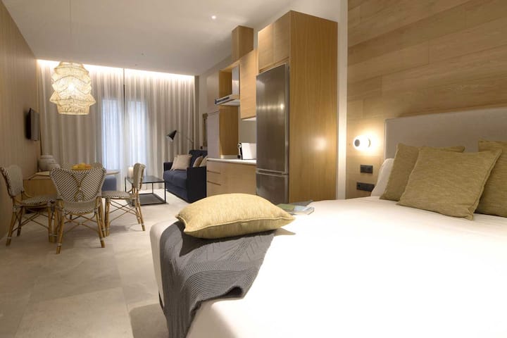Studio For 4 People In The City Center - Cádiz