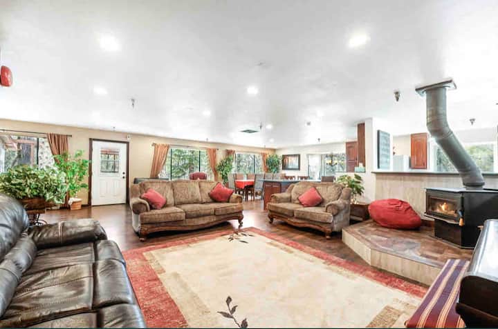 Forest Cottage Large Group Retreat/29beds Sleeps45 - Foresthill, CA