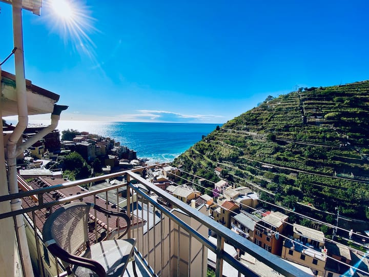 Stunning Panoramic Sea View Apartment With Balcony - Manarola