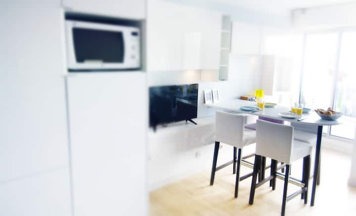 Joli Studio Vue Mer 6e éTage,  Plage Du Couchant. - La Grande-Motte