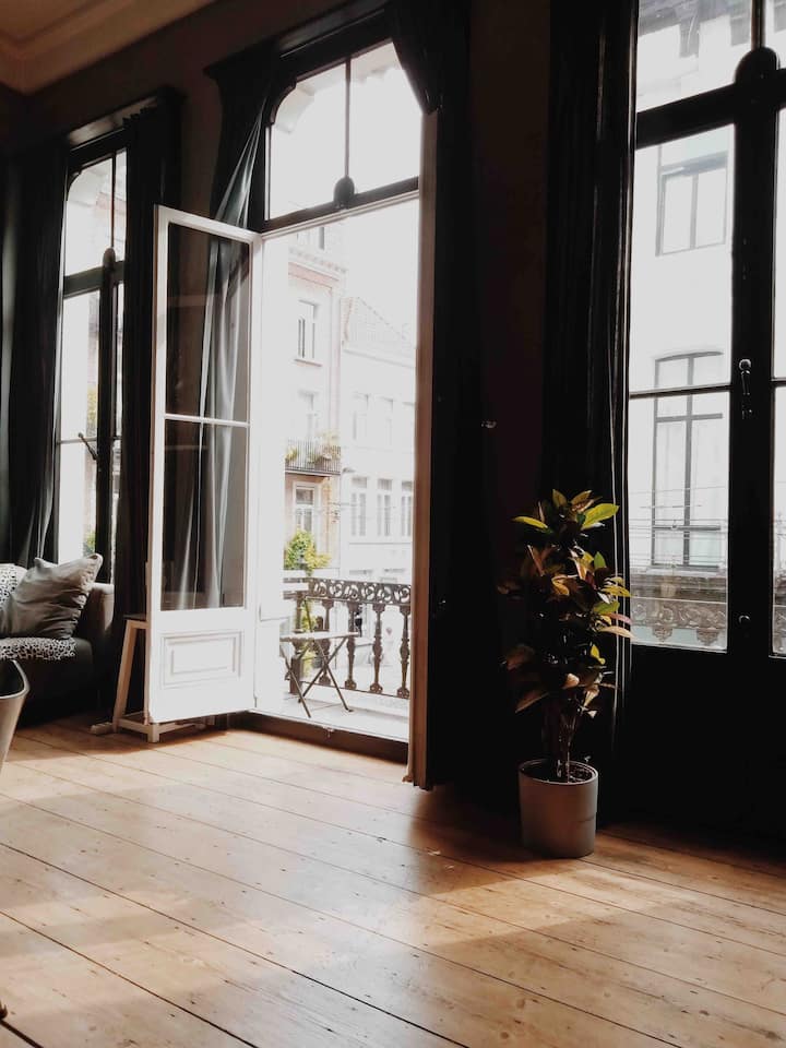 Beautiful Authentic Appartment - Free Parking - Province d'Anvers