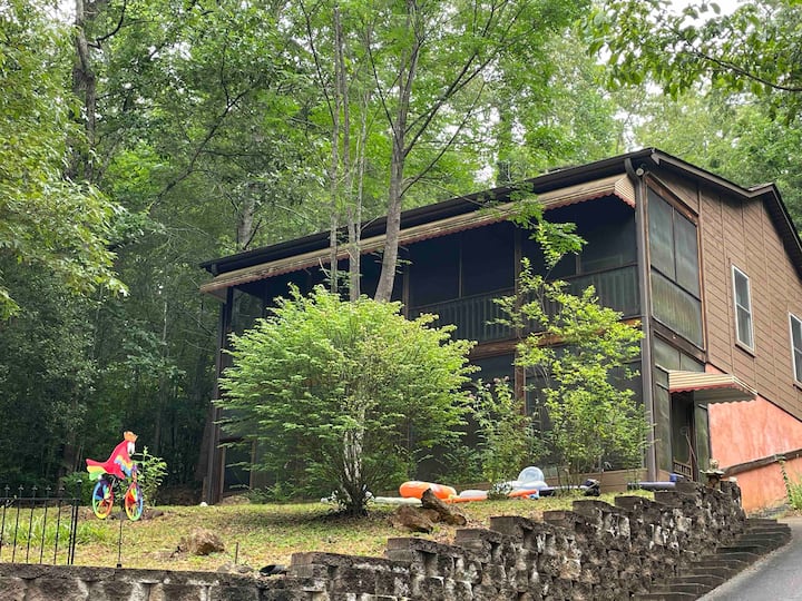 Chinaberry Hill- Mountain Retreat - Table Rock State Park, Pickens