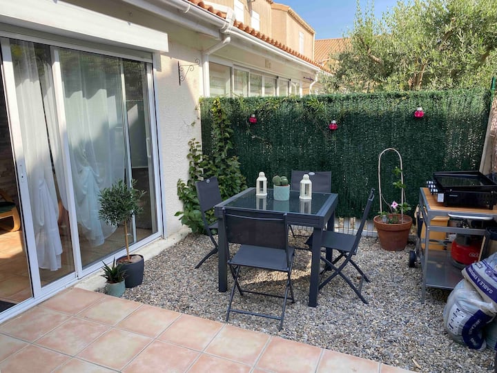 Magnifique Petite Villa Avec Piscine - Portiragnes