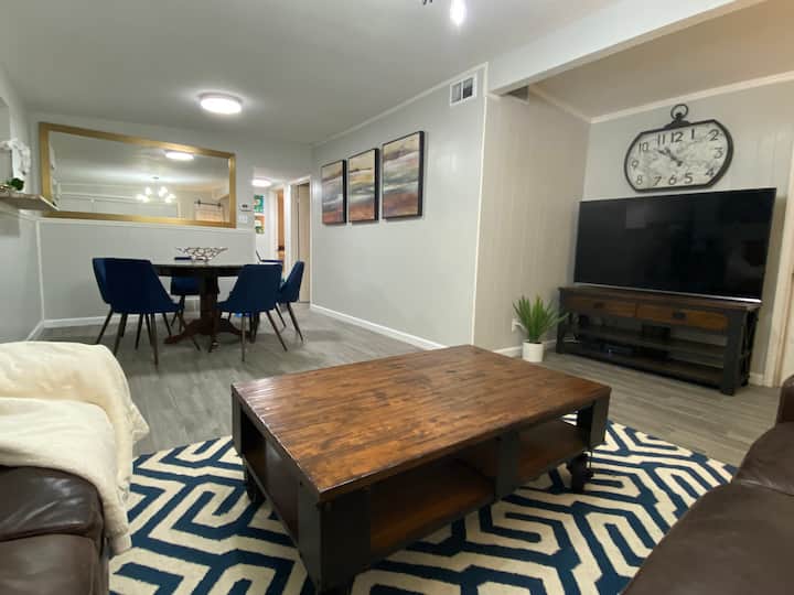 Great Location, Walk To At&t Stadium And More. - Arlington, TX