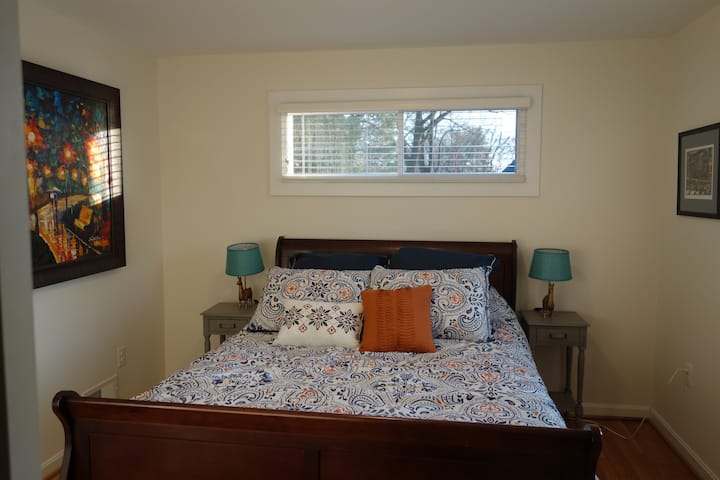Single Room Southern Comfort - Alexandria, VA