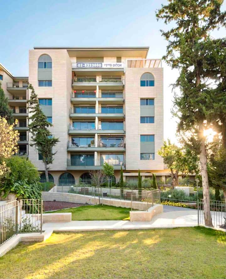 Comfy 2 Br Balcony Apt In Swank Haneviim Boutique - Jerusalem