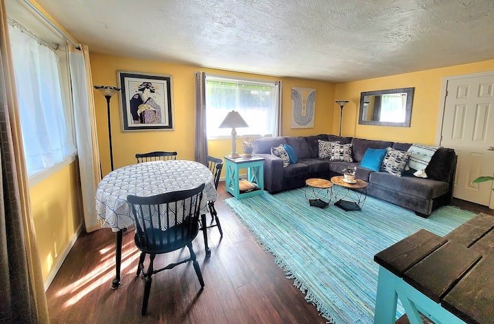 Quiet Westside Retreat: Private 2 Bedroom Cottage - Eugene, OR