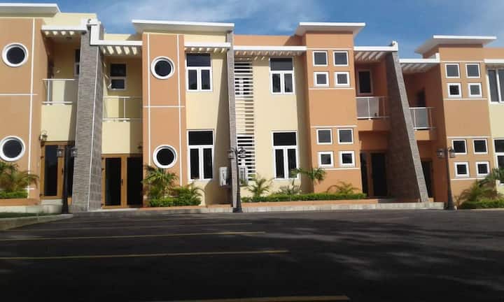 Wisdom Luxury Living - Port-au-Prince