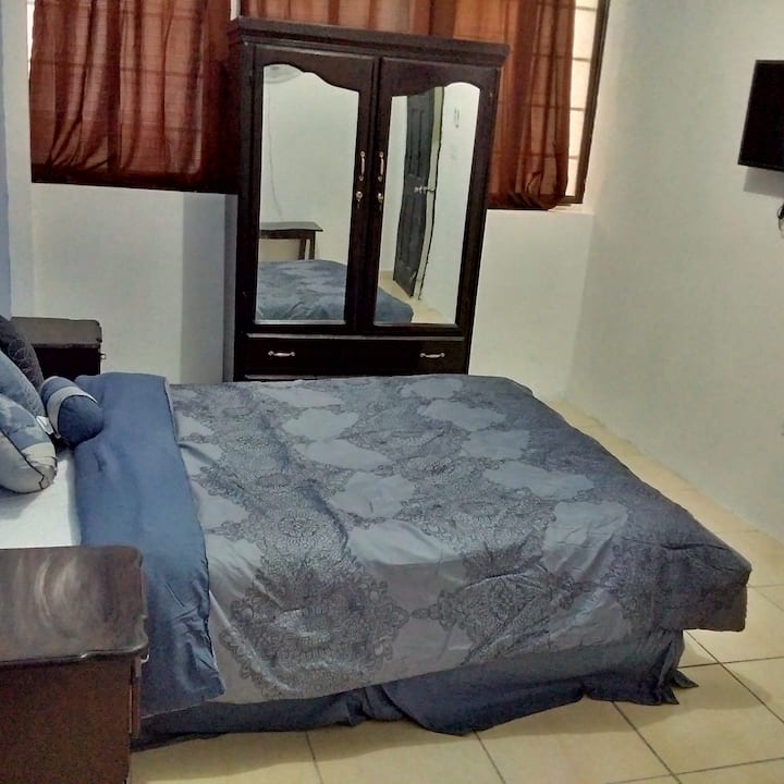 Gabrielle's Hotel - Standard Double Room - Port-au-Prince