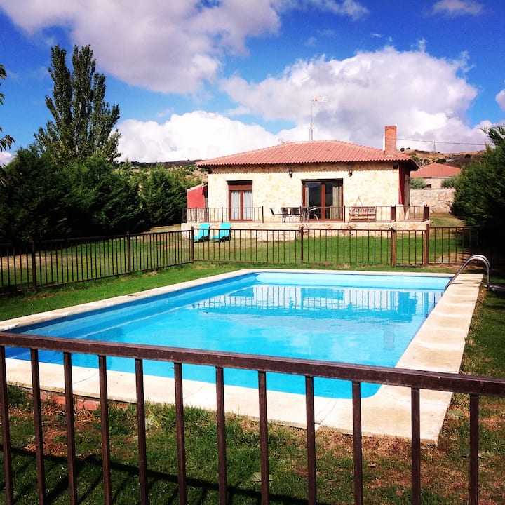 Nido Con Jacuzzi Y Piscina Privada Y 1.100 M2 - Ávila