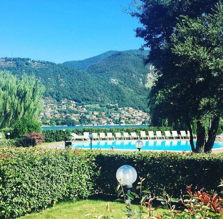 Stunning 3-floors Villa On Lake Iseo With Pool - Sarnico