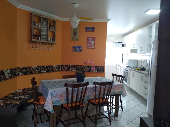 Caiobá Beach - Apto Uma Quadra Da Praia. - Matinhos