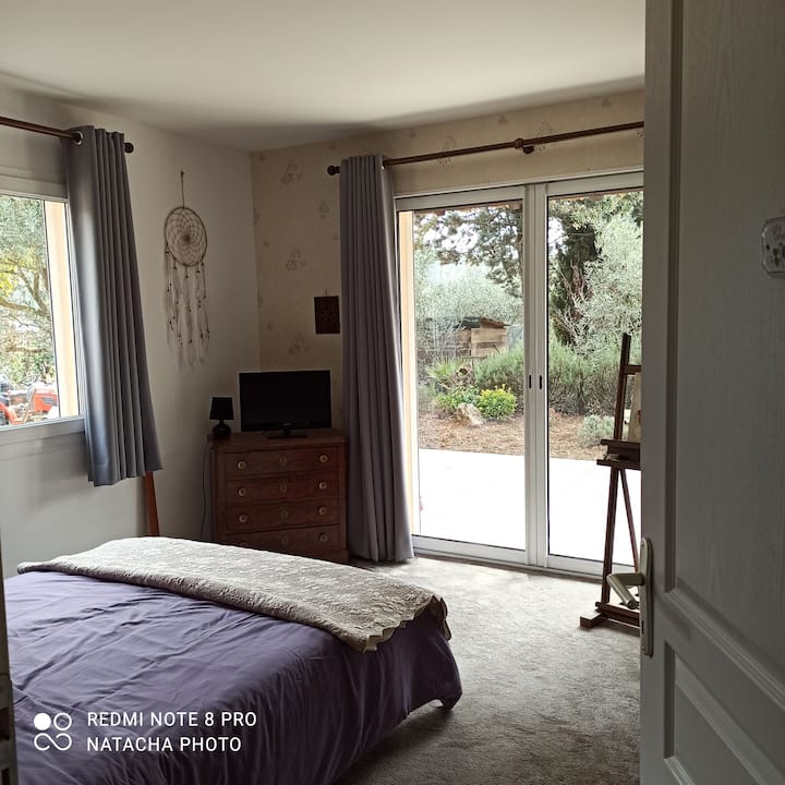 "L'artiste" Chaleureuse Maison Expo. - Les Vans