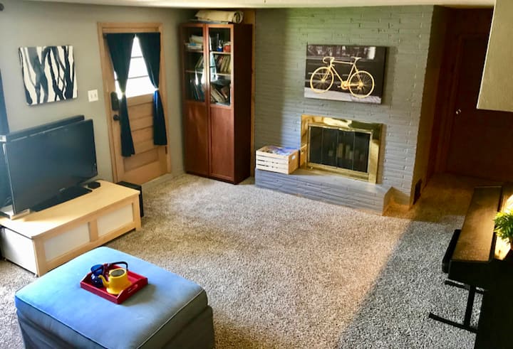 Central Sioux Falls Living Space: Book Today! - Sioux Falls, SD