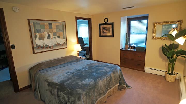 Rm 1 Long-term Vip Room 30 Days Min Stay - Wisconsin
