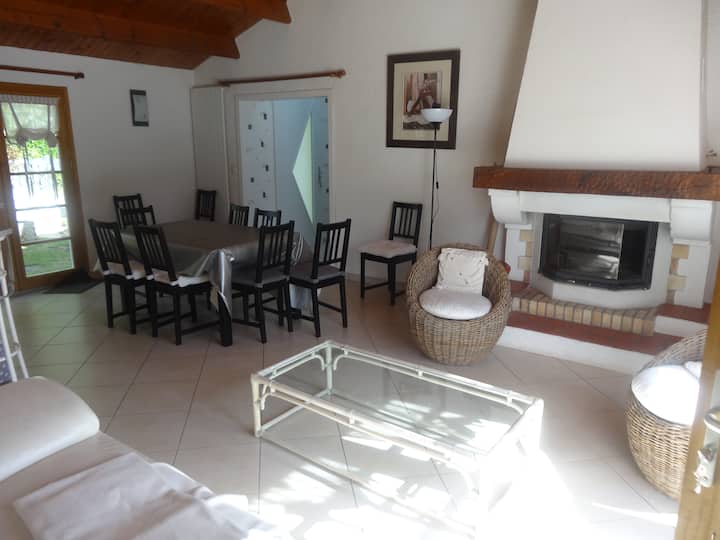 Belle Villa Moderne Et Chaleureuse Avec Piscine - Vendée