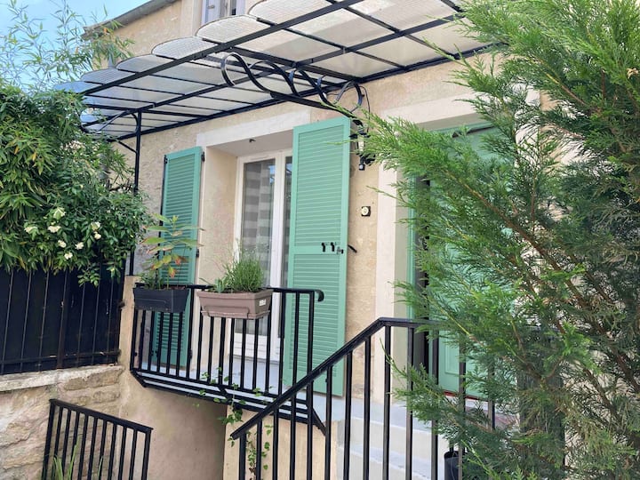 Maison De Ville Au Calme Verneuil Sur Seine - Poissy