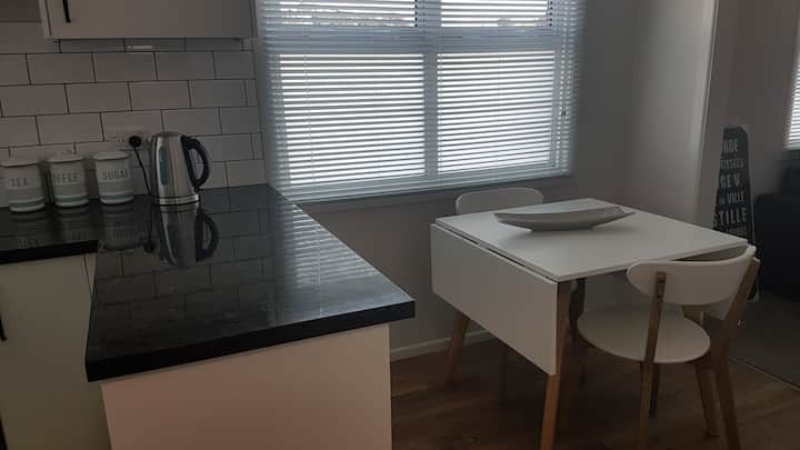 226 On St Aubyn-stylish Ground Floor Apartment - New Plymouth