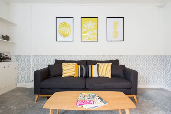 One Bedroom Flat In Fulham - Fulham