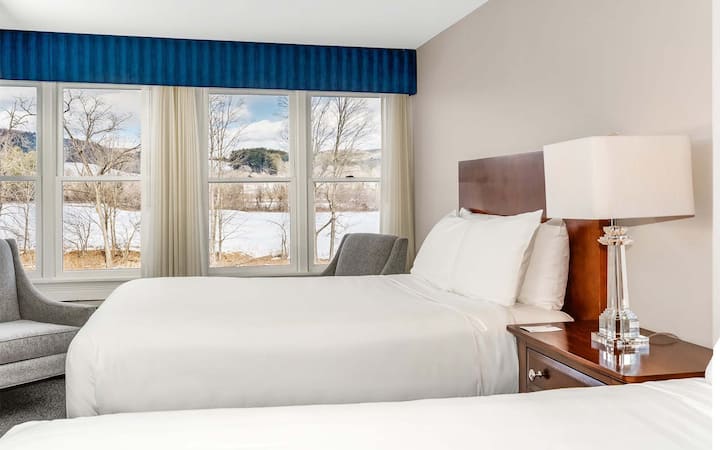 Standard River View Two Double In Vermont Hotel - Woodstock, VT