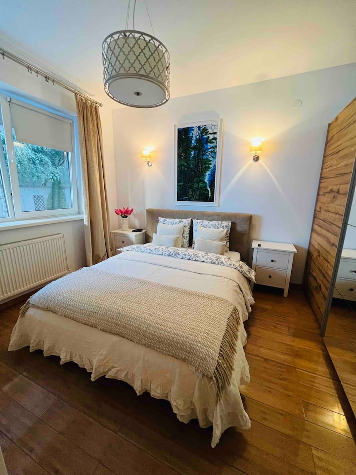 Family/business Forest Apartment - Otopeni