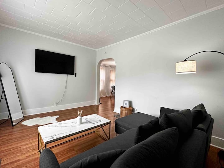 In-unit Laundry|room Close To Strong/ur - Rochester, NY