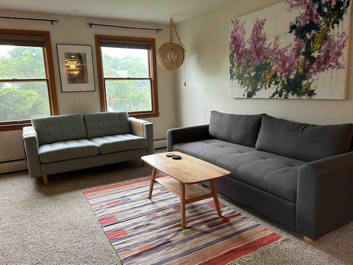 Charming Amherst Comfort - Amherst