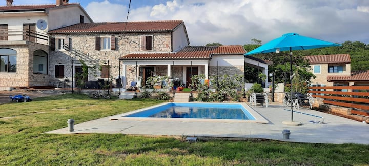 Holiday Home For 8 People, Pool + Sea View - Croatie