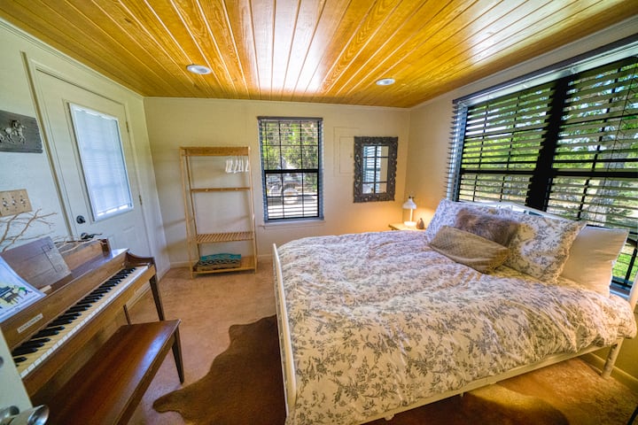 Cute, Rustic Barndo Bunkhouse w/ Dog (or Kid) Run! - Houses for Rent in ...