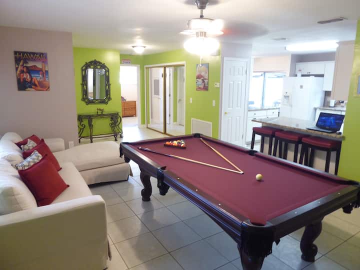 Perfecto Mundo 5br/2ba/jacuzzi & Back Yard Pool - Maitland, FL