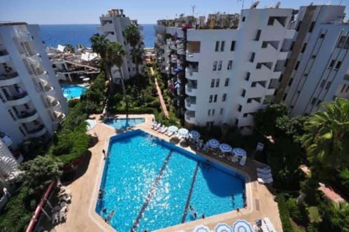 2+1 Flat Overlooking The Sea And Pool. - Mahmutlar