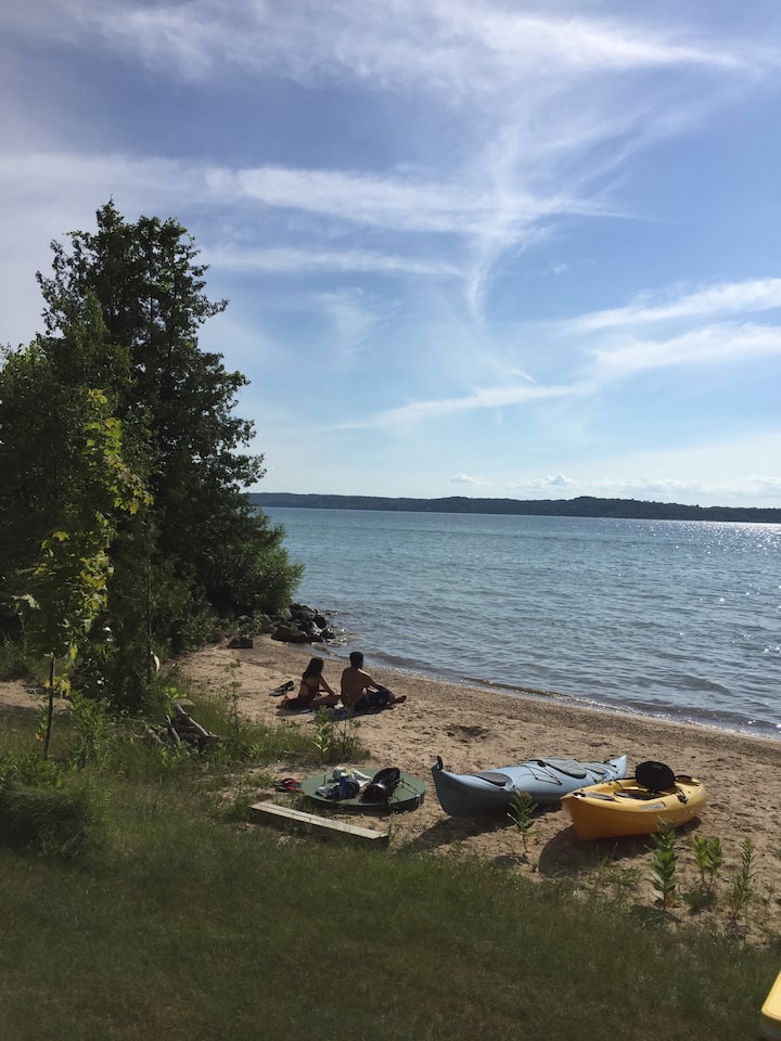 Clam River Holiday Rentals & Homes - Michigan, United States | Airbnb