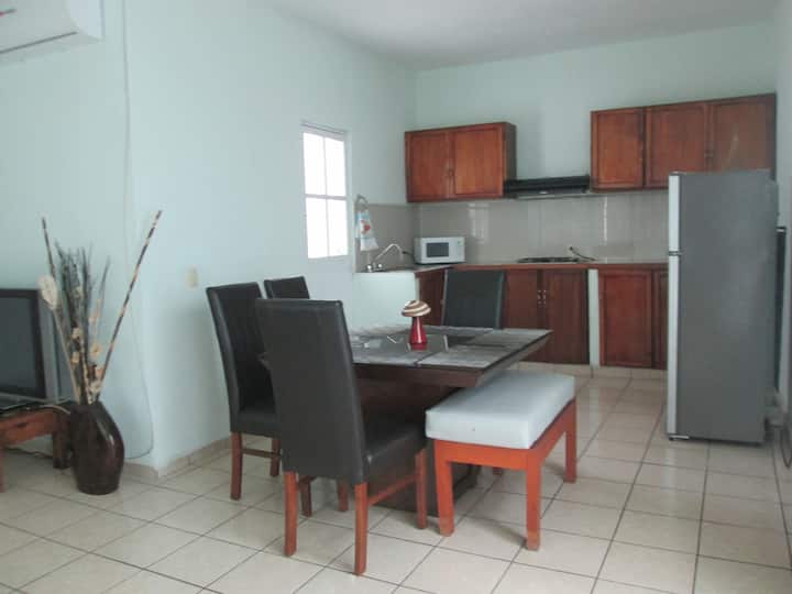 Depa 2 Flamingos Cerca De La Playa. - Mazatlán